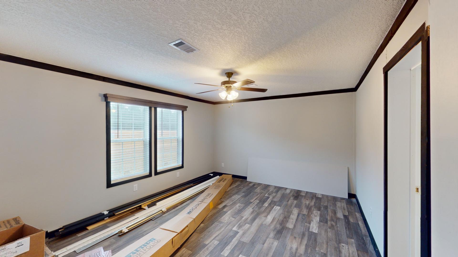 Lifestyle Maverick 28563A - C & G Mobile Homes